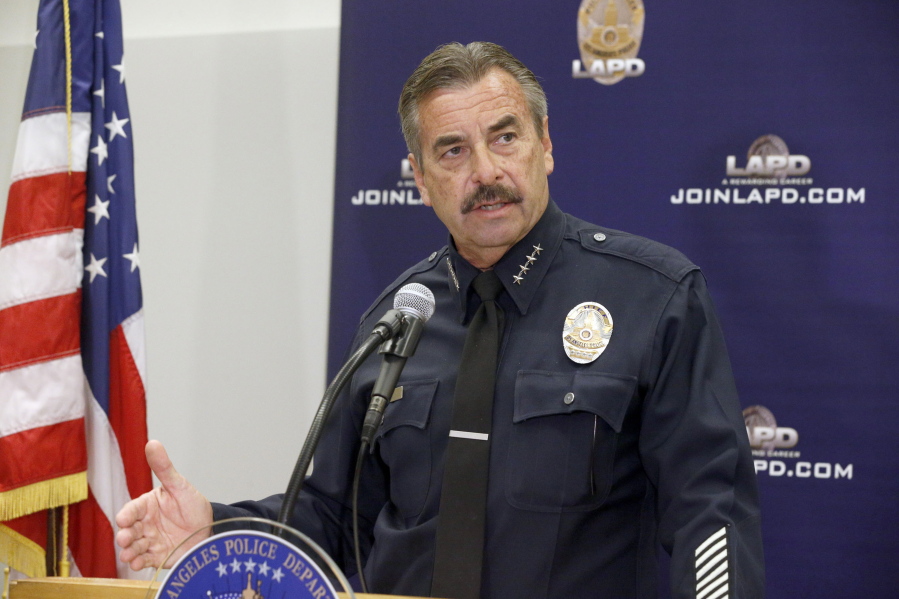 Lapd Chief Personally Arrests Officer For Having Sex With Teenage Cadet