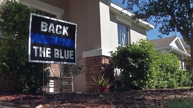 Homeowner Association Says ‘Back the Blue’ Signs Must Go – Law Officer