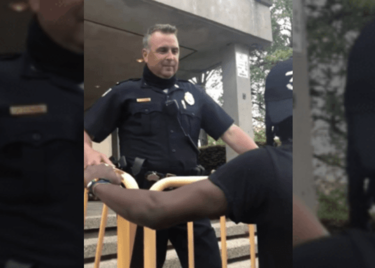 Officer Refuses To Kneel Before Protesters Who Demanded It – Law Officer
