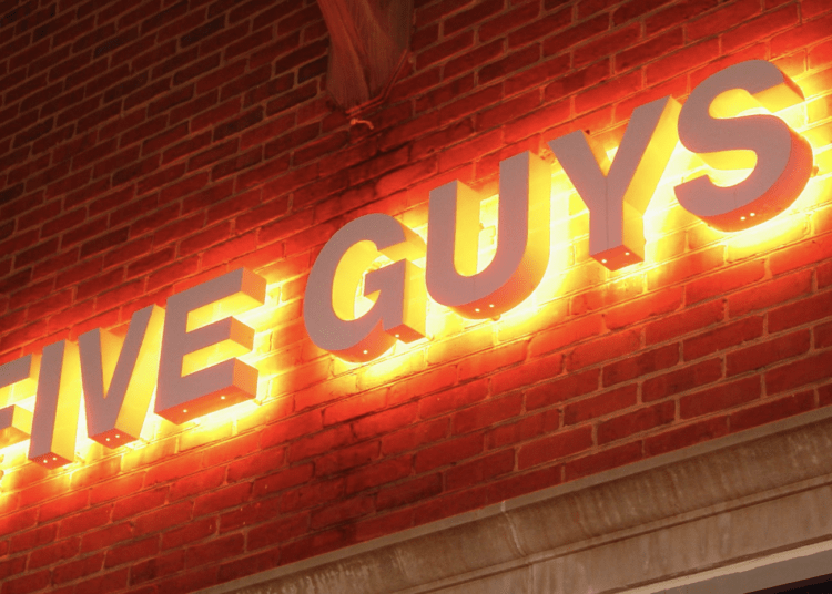 Alabama Five Guys employees accused of refusing service to police have ...