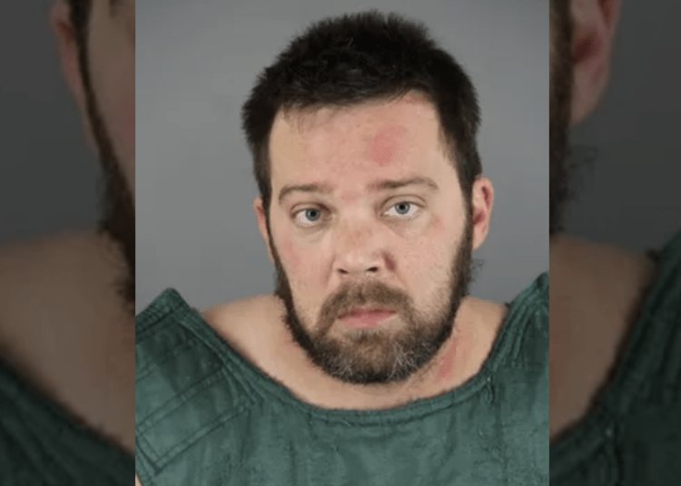 Wisconsin man obsessed with COVID-19 kills relatives in stabbing spree ...