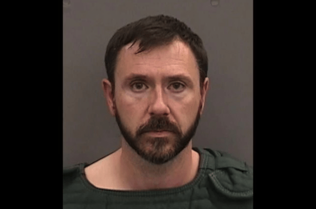 Elementary school principal arrested for sexting undercover officer ...