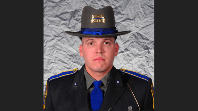 City Refuses to Honor Trooper Killed in the Line of Duty with Thin Blue ...