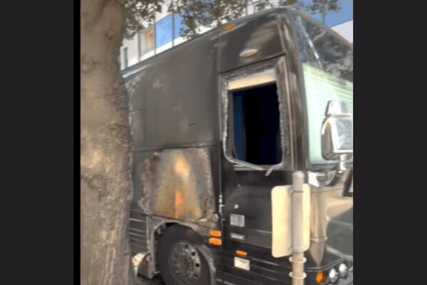 Rapper Ice Cube’s Tour Bus Burned In Portland – Law Officer